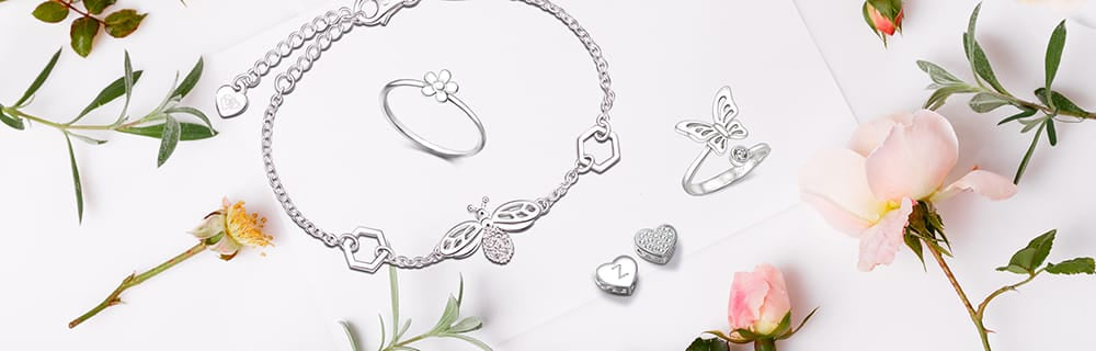 8 Jewelry Tips to Bloom Your Style This Spring - Eleganzia Jewelry